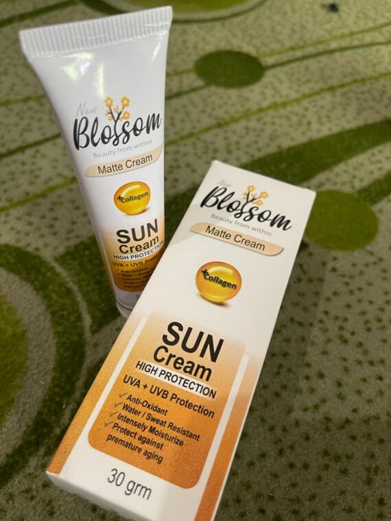 Blossom Matte Sun Cream – Medicure Pharma